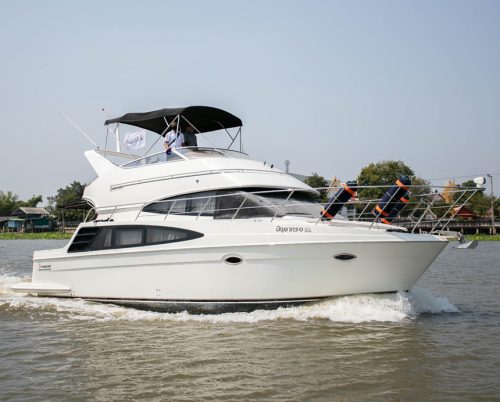 2004 CARVER 360 SPORT SEDAN - Khana Marine