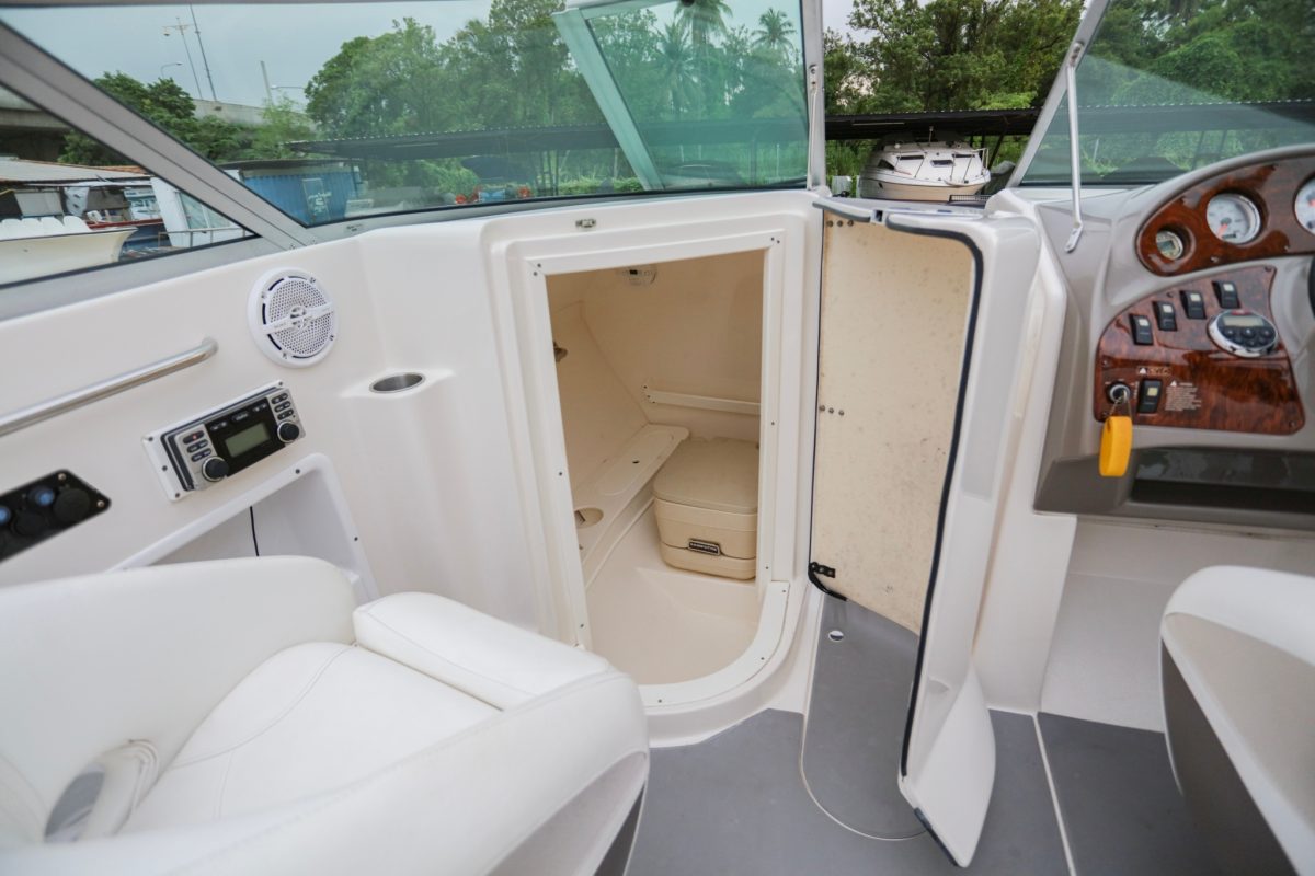 2006 Rinker 262 Captiva Liberty Edition - Khana Marine