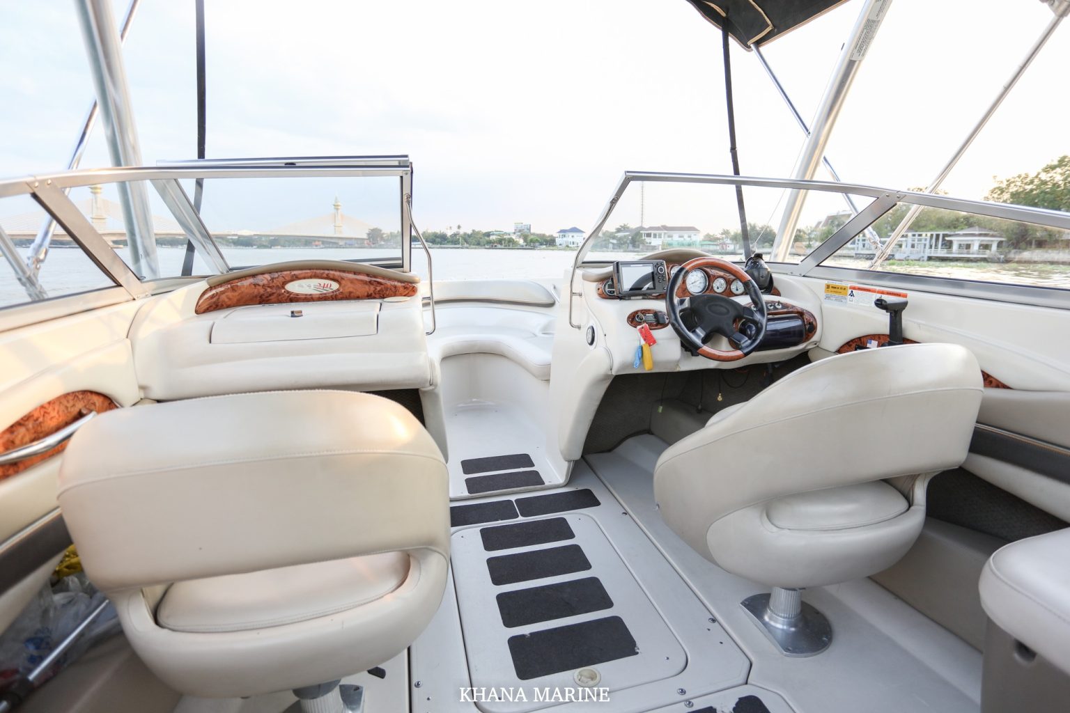 2004 Larson LXI 210 - Khana Marine