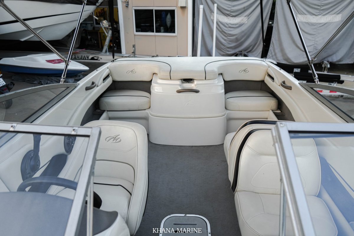 2004 Monterey 180 Edge | MerCruiser 3.0L - Khana Marine