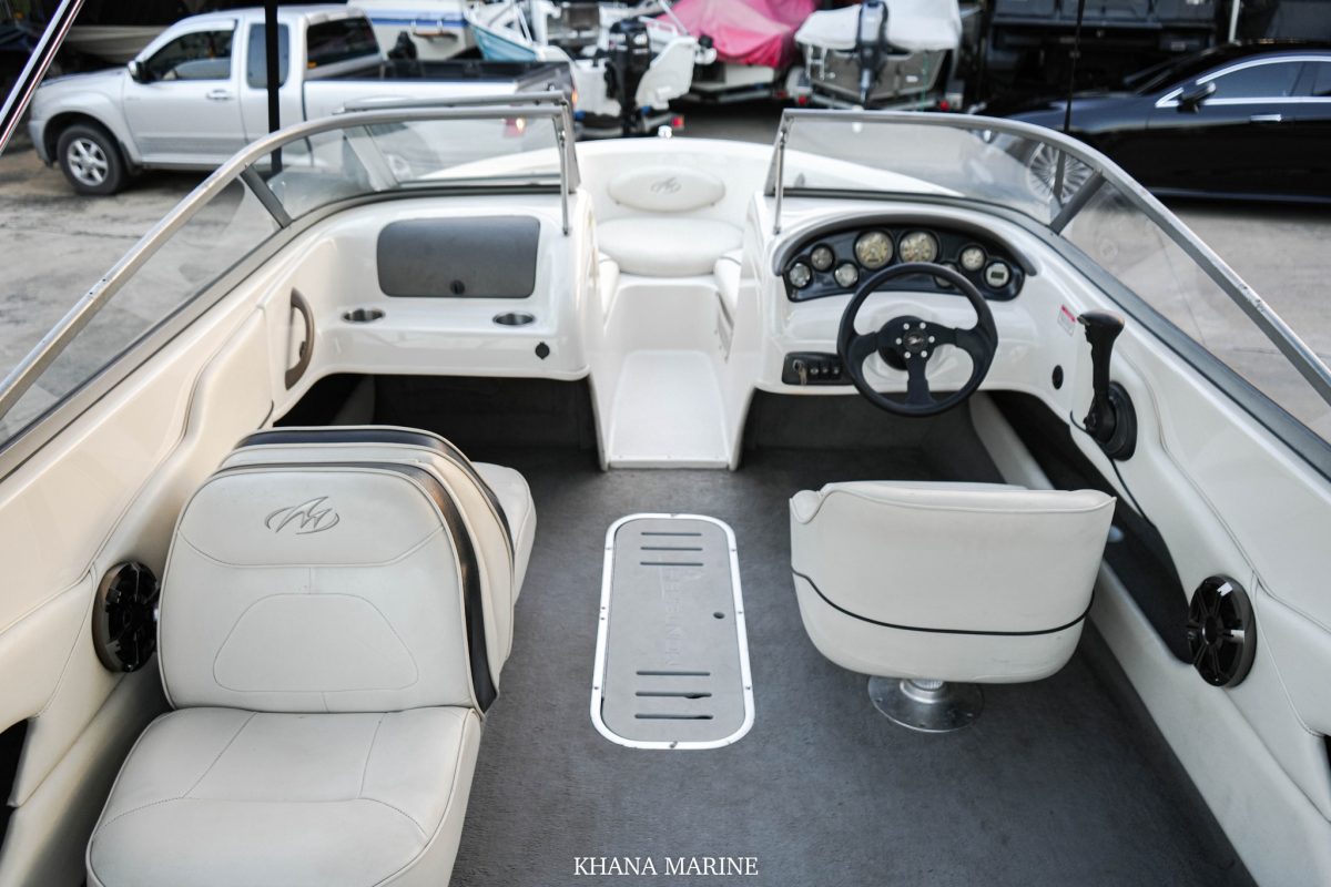 2004 Monterey 180 Edge | MerCruiser 3.0L - Khana Marine